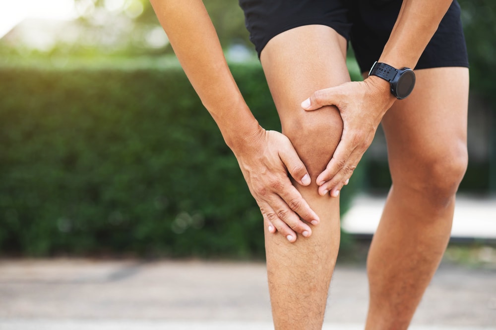 Pros and Cons of the Types of Knee Injections - Regenexx